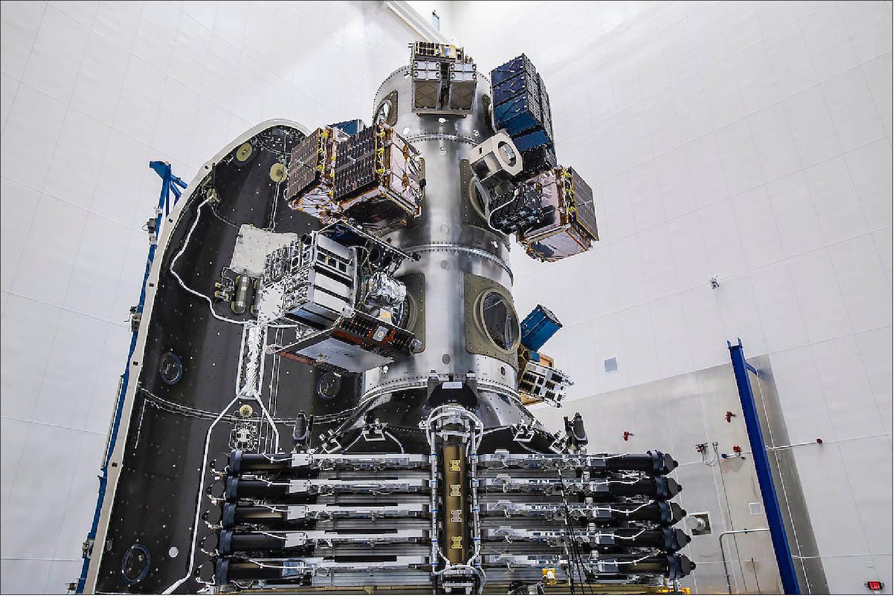 Starlink Satellite Constellation - eoPortal